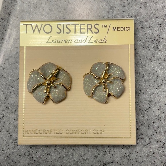 Jewelry | Vintage Clips | Poshmark